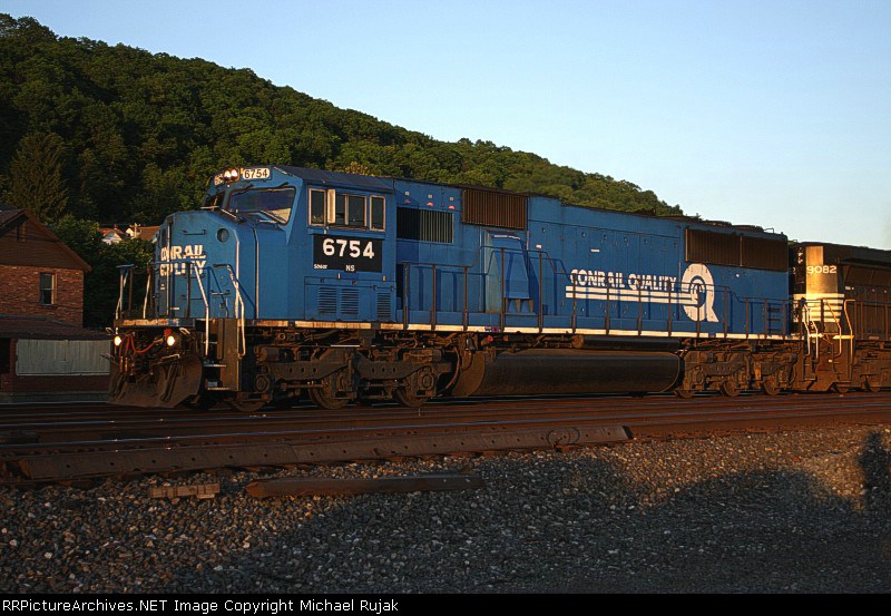NS 6754